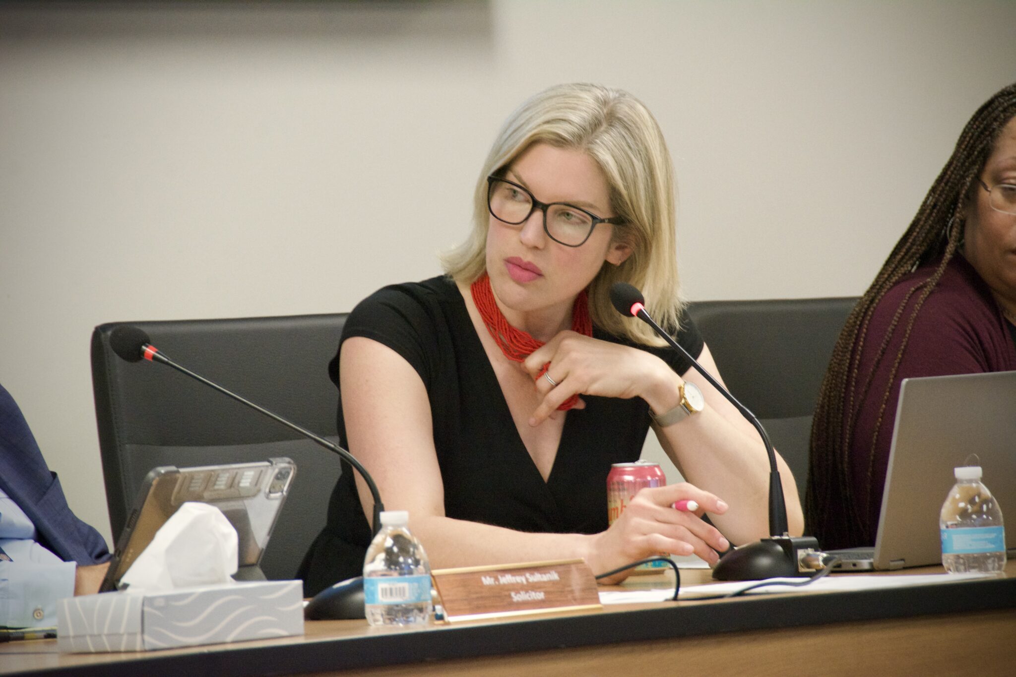 Harrisburg school board passes 2026-27 budget with tax increase; holds ...
